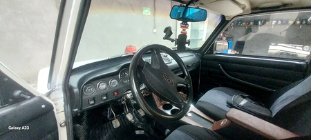 Vaz 21 011 sotiladi benzin