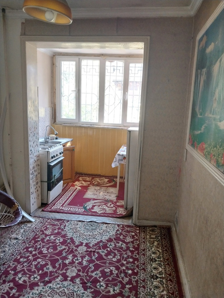 14-мактаб ёнидан 2 хоналик квартира оилаликларга ижарага топширилади