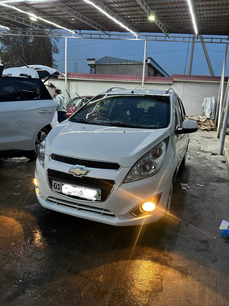 Spark 2019 avtomat toza 46 ming probeg bir qol ayol kishi