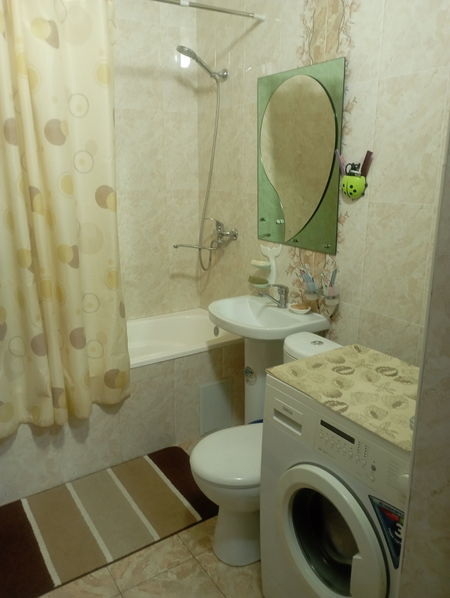 3/4/8 Яккасарай, Golden Haus, Мукимий