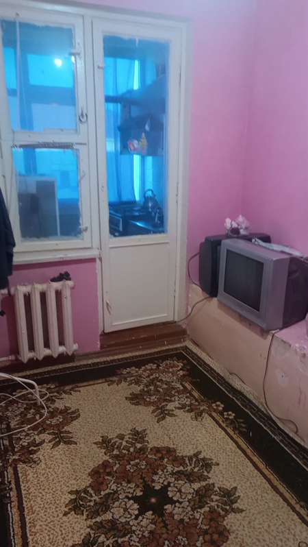 2 xonalik kvartira sotiladi.