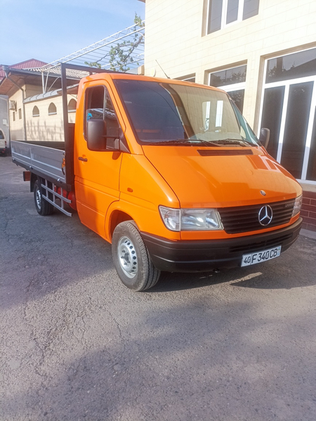 Mersedes benz siprinter sotiladi