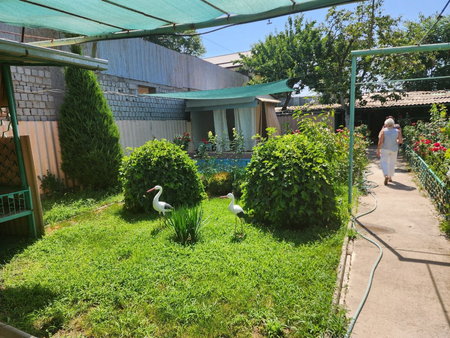 Продам дом 13сот дом 5ком  кибрай центр можно под застройку можно заех
