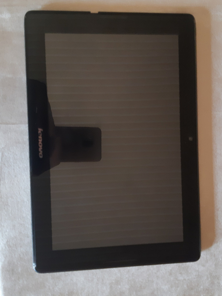 Lenovo TAB A10 .