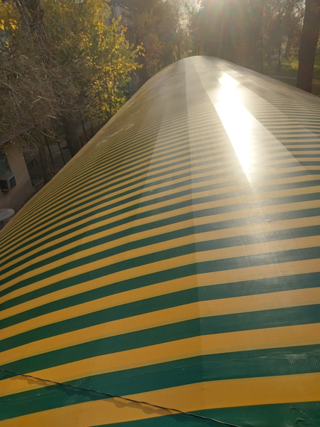 Banner tent xizmatlari reklamni banner bassen naves ustanovka