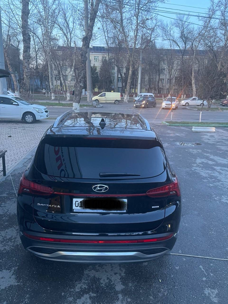 Продается Hyunday santa fe 7 мест 2022 год ноябрь цвет ( черный жемчуг