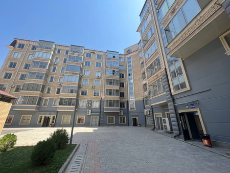 Продается квартира центре 2 этаж 3 ком Ц1
