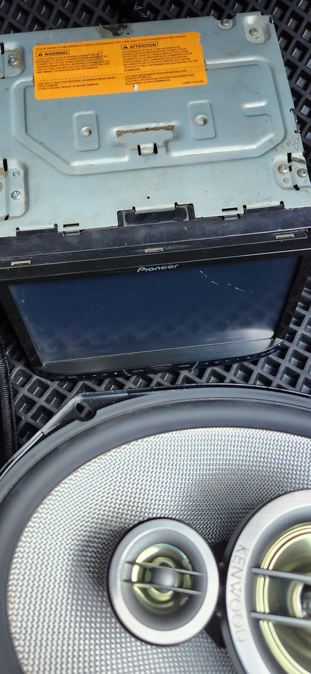 Pioneer mafon kenwood kalonka usilitel