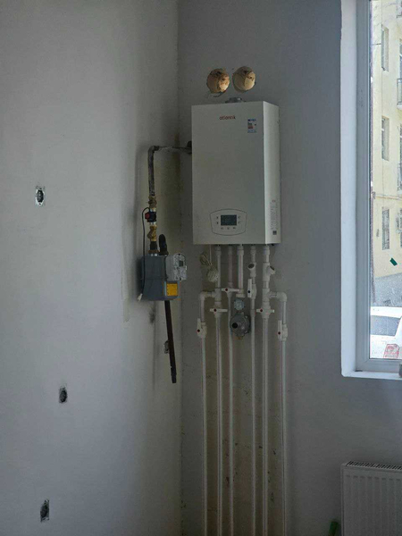 1 xonali 60m² 1-qavat sotiladi