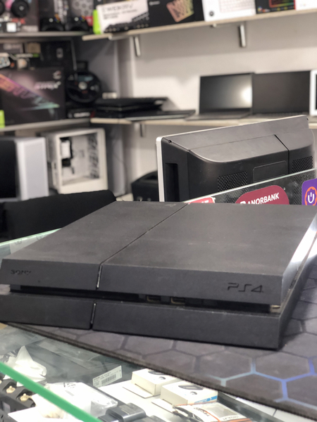 Playstation 4 Fat