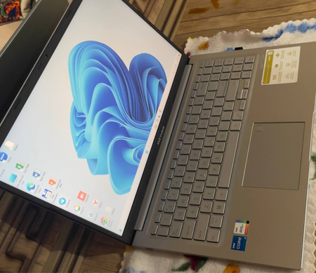 Yanggi Asus Noutbuk sotiladi