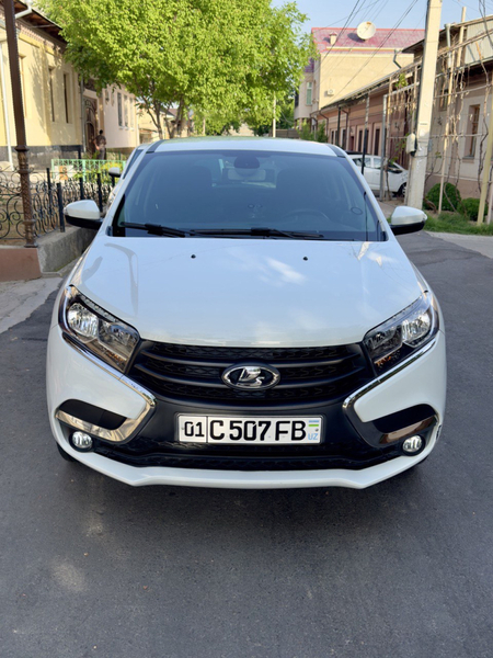 Продается VAZ XRAY 2019 год