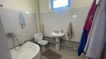 3 xonali kvartira sotiladi. e'lon id: 256229