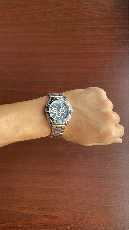 Продаются часы типа Rolex