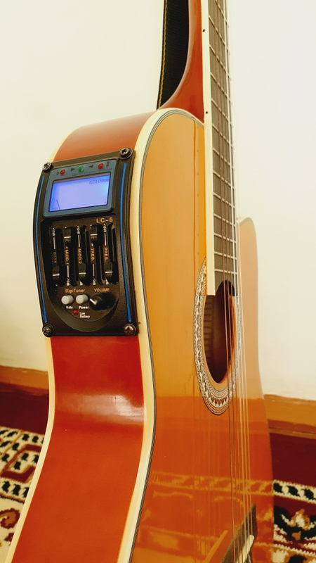 Klassik+elektronik gitara