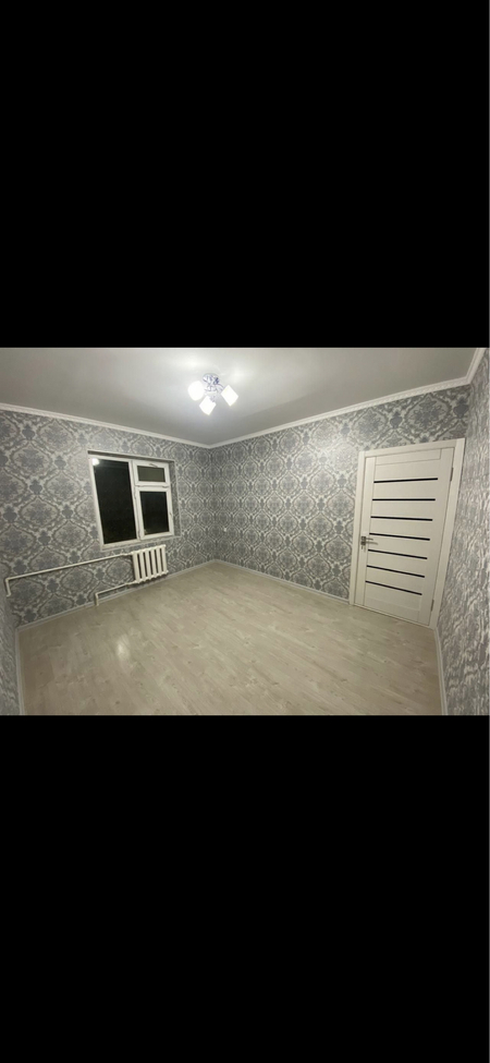 Алгоритм 4/4/4 хонали квартира сотилади