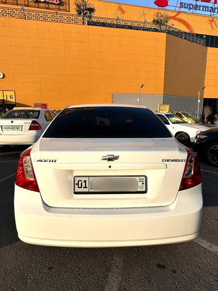 Chevrolet Lacetti, 3 позиция, автомат 2013г.
