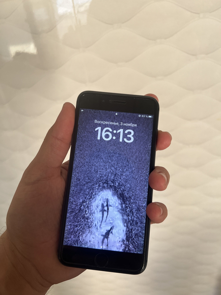Iphone 8+ 120 y.e