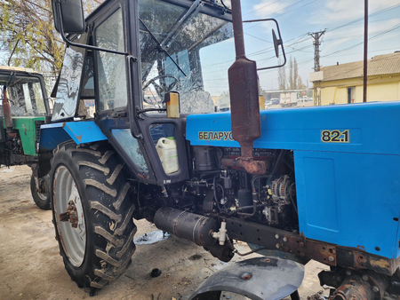 Belarus traktor mtz 82.1 sotiladi