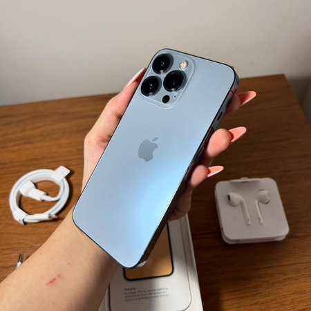 Srochna iPhone 13pro 128gb sotiladi