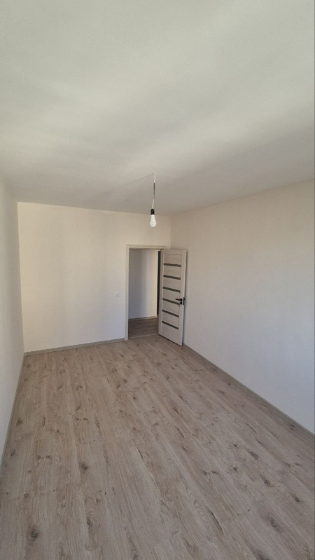 Choshtepa 1 xona 38 kv uy sotiladi
