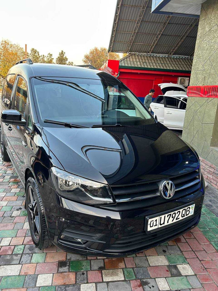 Wolkswagen Caddy Black