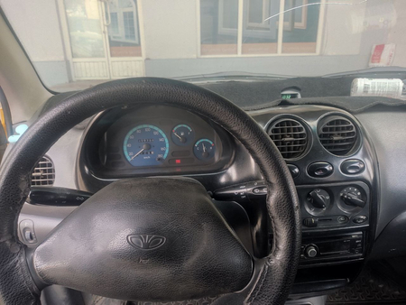 Matiz emisq holati yahshi  kraska bor