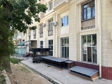 Аренда Евро офис Ор-р: Улица Бабура 330м2