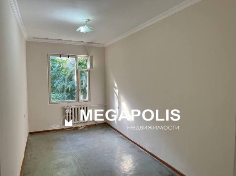 * 2в3/4/4 Кварира Хамза Метро. Сама дешевая!