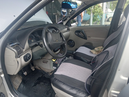 Lada kalina sotiladi