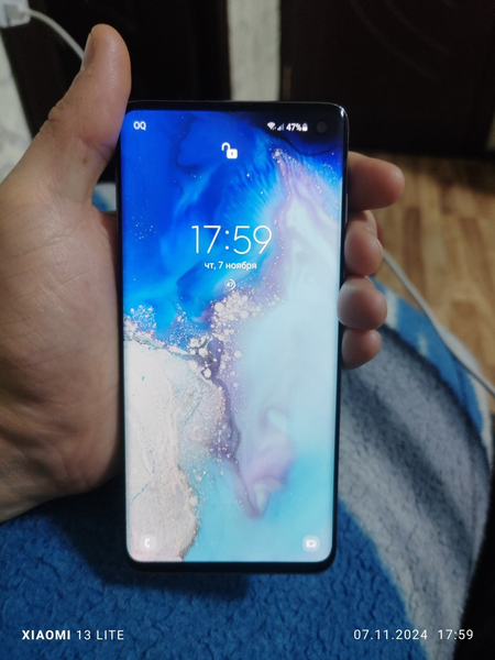 Samsung S10 8/128gb xolati ideal srochna sotiladi