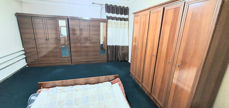 Продаётся 5-ти комнатная квартира