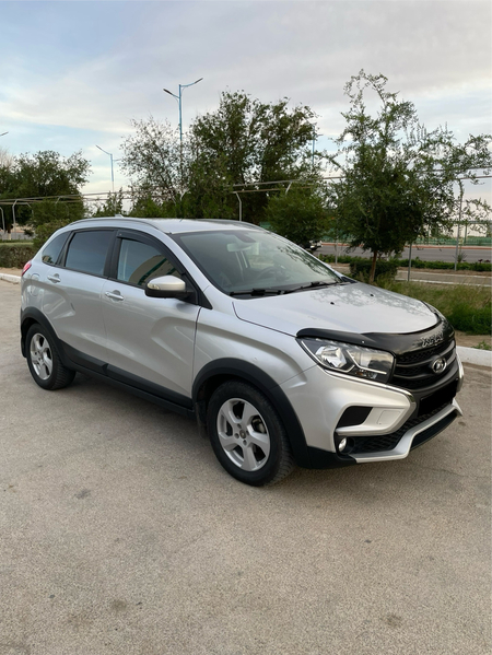 Lada Xray Cross 1.8