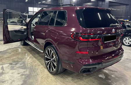 BNW X7 xDrive 40i 2023 год