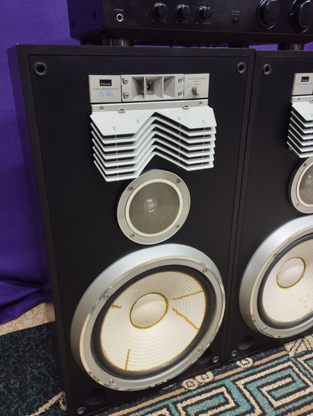 Колонки Sansui S-65, усь Sony, эквалайзер Piramid