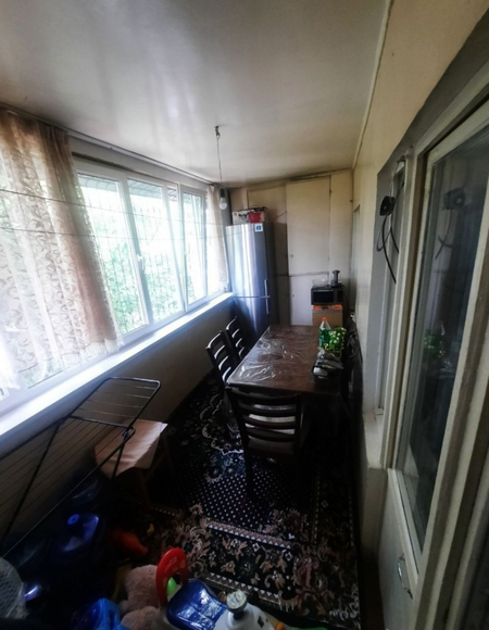 .ЭНГ АРЗОН 3хона 2чи кулай этаж 77серия 2х6 балкон разделный 70м2 $85м