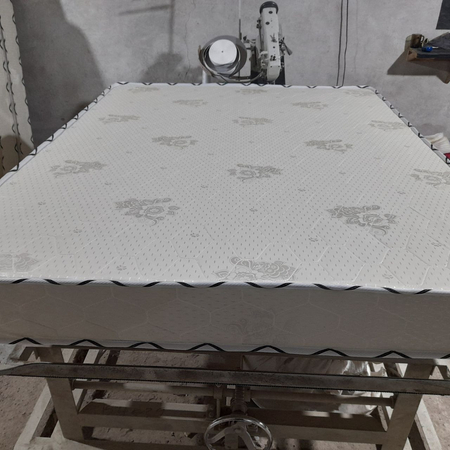 Matras matras 140 $ 165 $ 190$