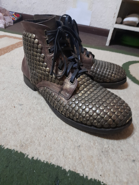 Сапоги Dolce Gabbana made in Italy.