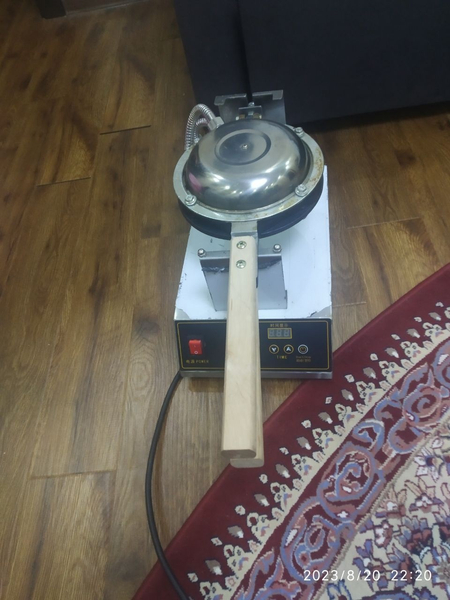 Продам срочно кофе аппарат Итальянский