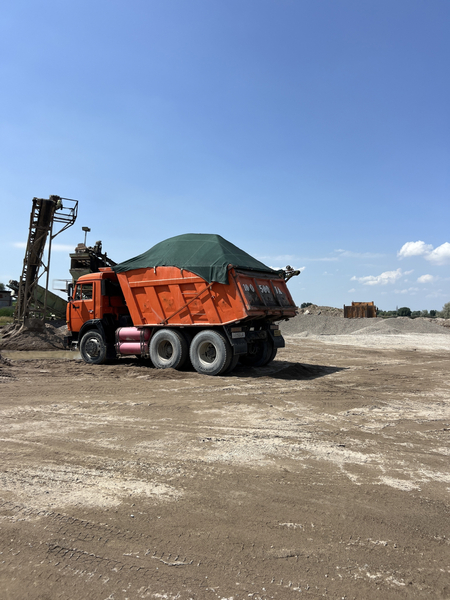 Kamaz va Isuzuda Qum Sheben Klines Kampot Turpo katlavan  xizmati