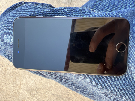 Iphone 7  8 korpis qoyligan