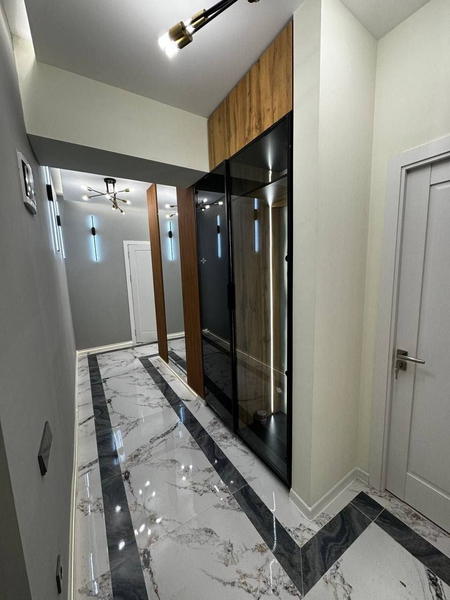 продаётся  3 ком квартира по улица  Махтумкули,Ориентир  мост  Тапович