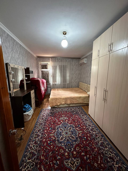Продаётся 3/1/5 на м-в БУЗ 1 ( первая линия)