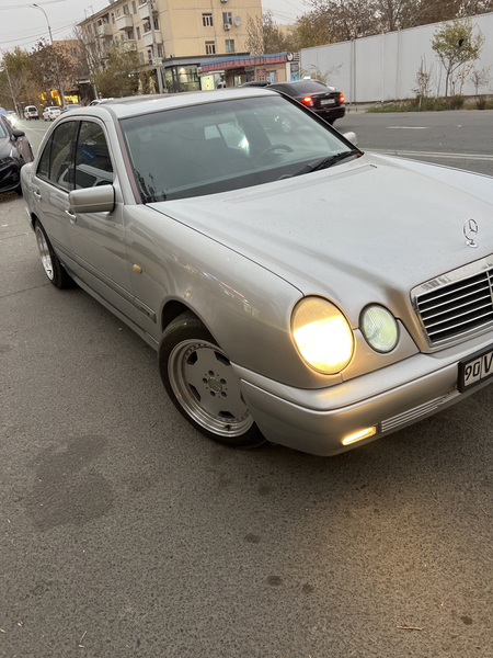 Mersedes Benz w210 radnoy udar yoq