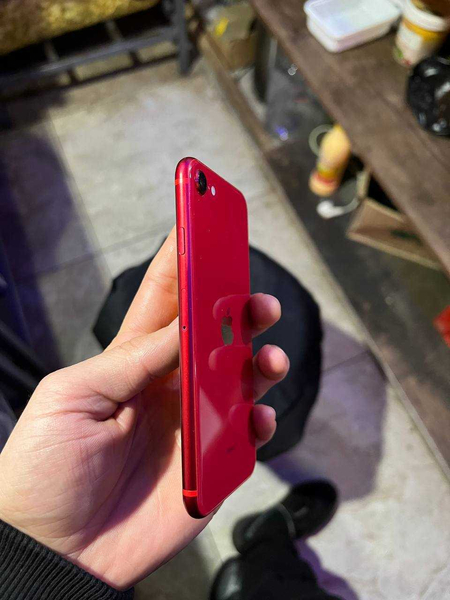 Iphone se 2022 sotilad