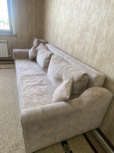 Srochno divan transformer sotaman. Диван трансформер.