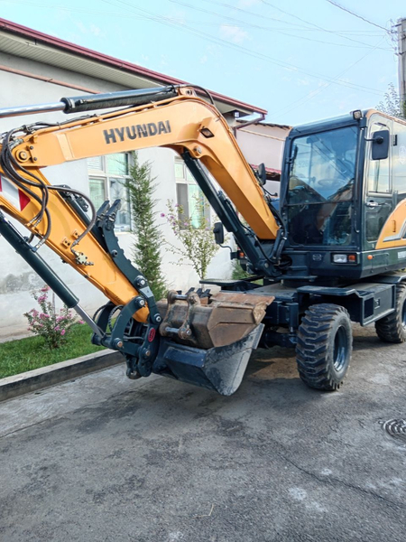 Ekskavator sotiladi
