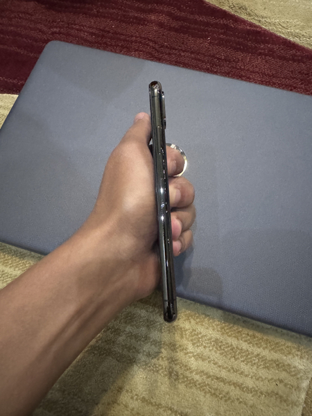 Iphone X  ideal sastyana sotiladi