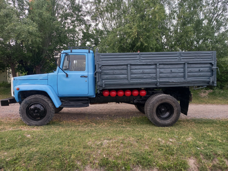 Газ 53 33 07 сотилади