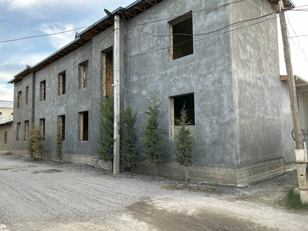 Srochna sotiladi uchastka Dormon Xaydarobod 140000$

• Umumiy maydoni: